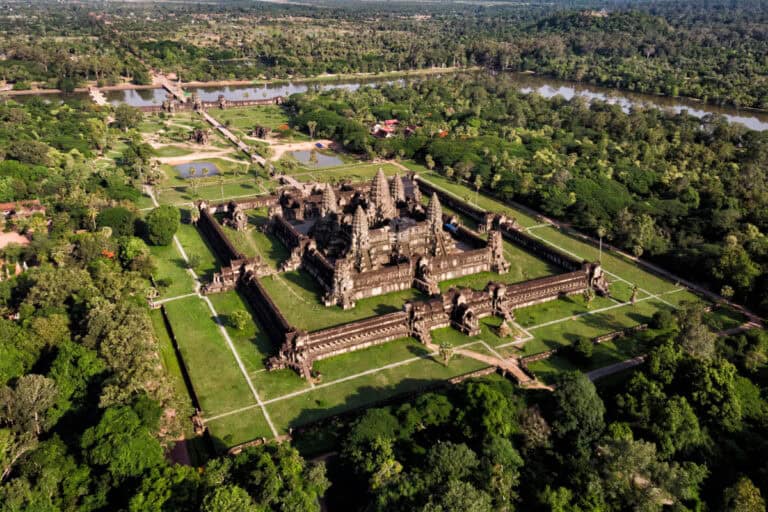 Best Time to Visit Angkor Wat in 2026: Official Opening Hours, Sunrise ...